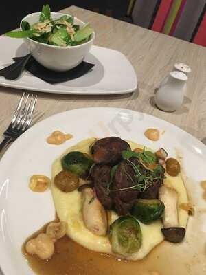 Mach One Restaurant & Bar, Williamtown - 2 Williamtown Dr - Menu and Prices